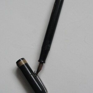 Fountain Pen "uni-flow - Universal Fountain Pen Co. N.y." - Black W ...