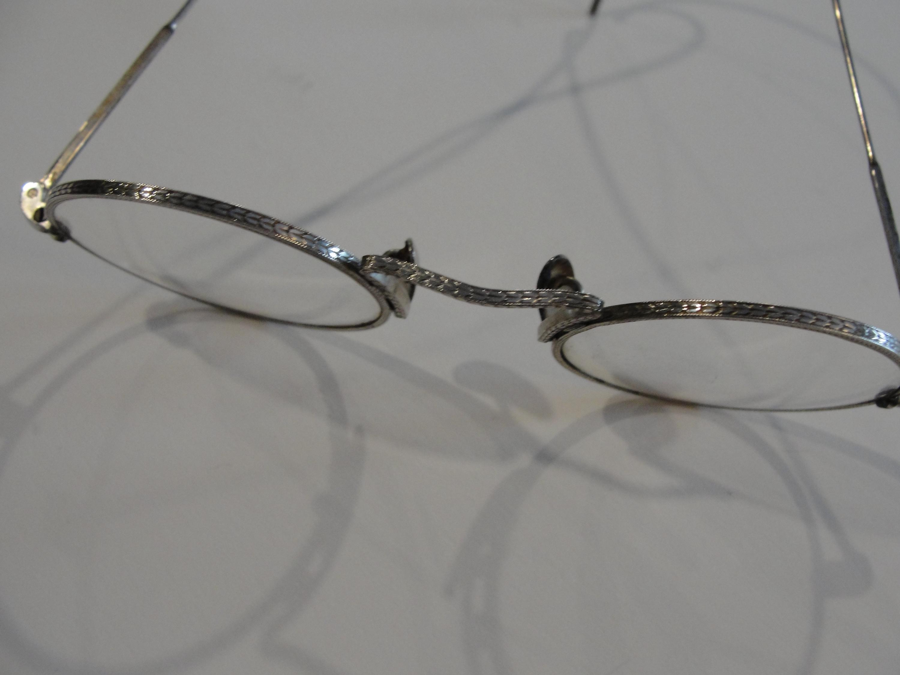 Antique Gold Plated wire-rim Frame Round Lens Reading Glasses romona 1/ ...