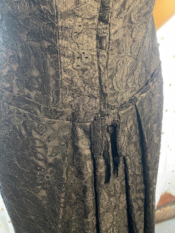 Vintage black lace funeral mourning dress - Gem