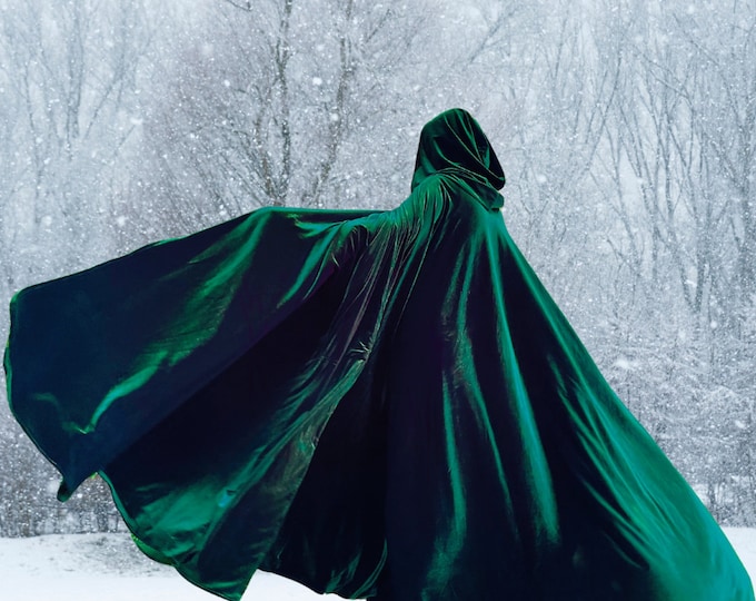 FULL CIRCLE Emerald Green Velvet Cloak Custom Length - Etsy