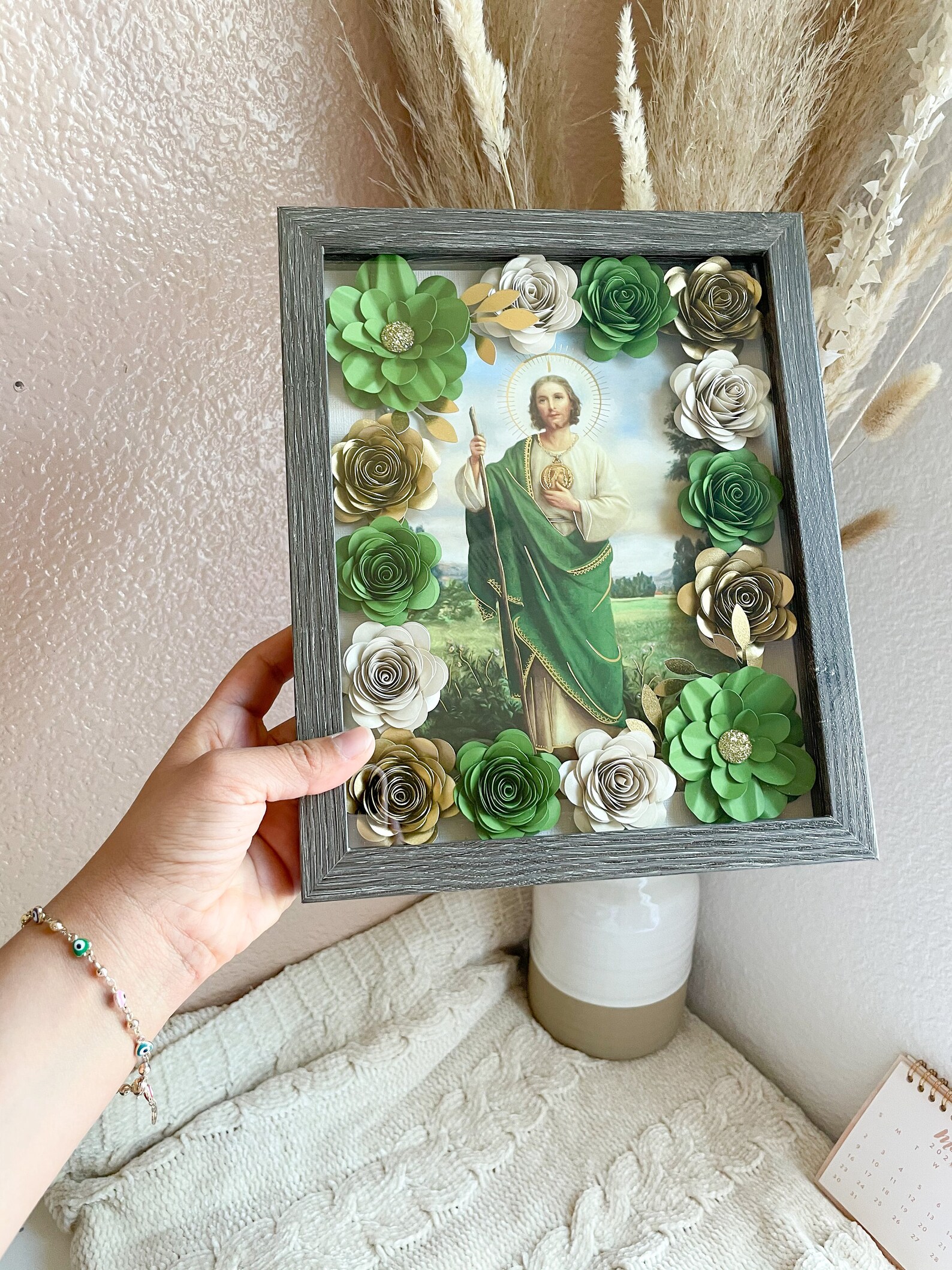San Judas Tadeo Floral Shadow Box With Lights / San Juditas Tadeo to ...
