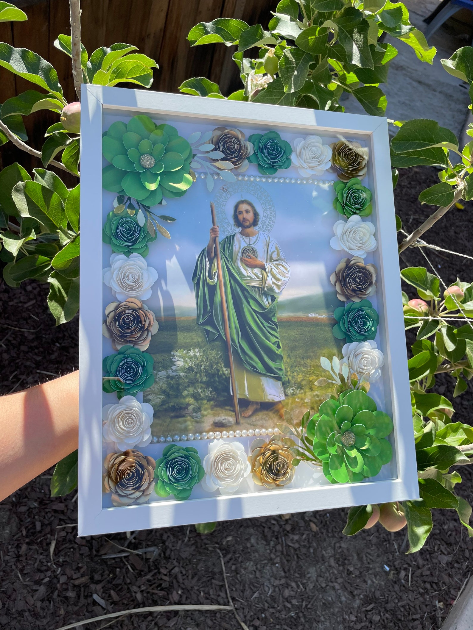 San Judas Tadeo Floral Shadow Box With Lights / San Juditas Tadeo to ...