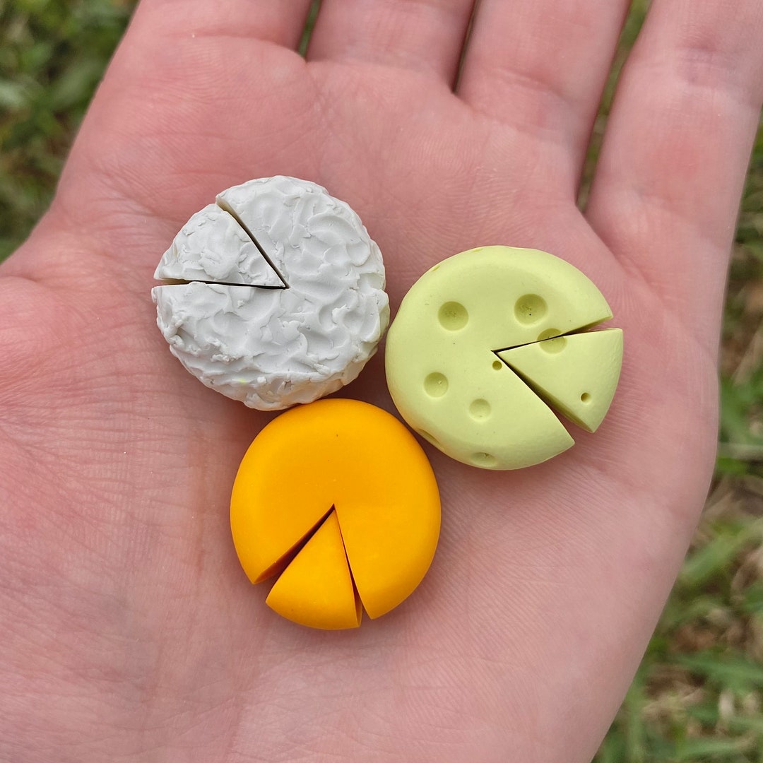 Miniature Cheese Wheels for 1:12-6 Scale Dollhouse Dairy Store Kitchen ...