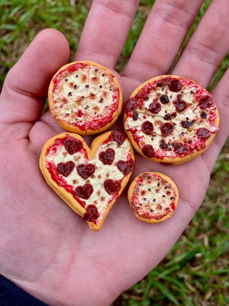 Miniature Pizza With Slices for Dollhouse Mini Polymer Clay - Etsy