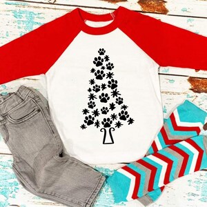 Paw Print Christmas Tree SVG: Winter Holiday Cut File - Etsy