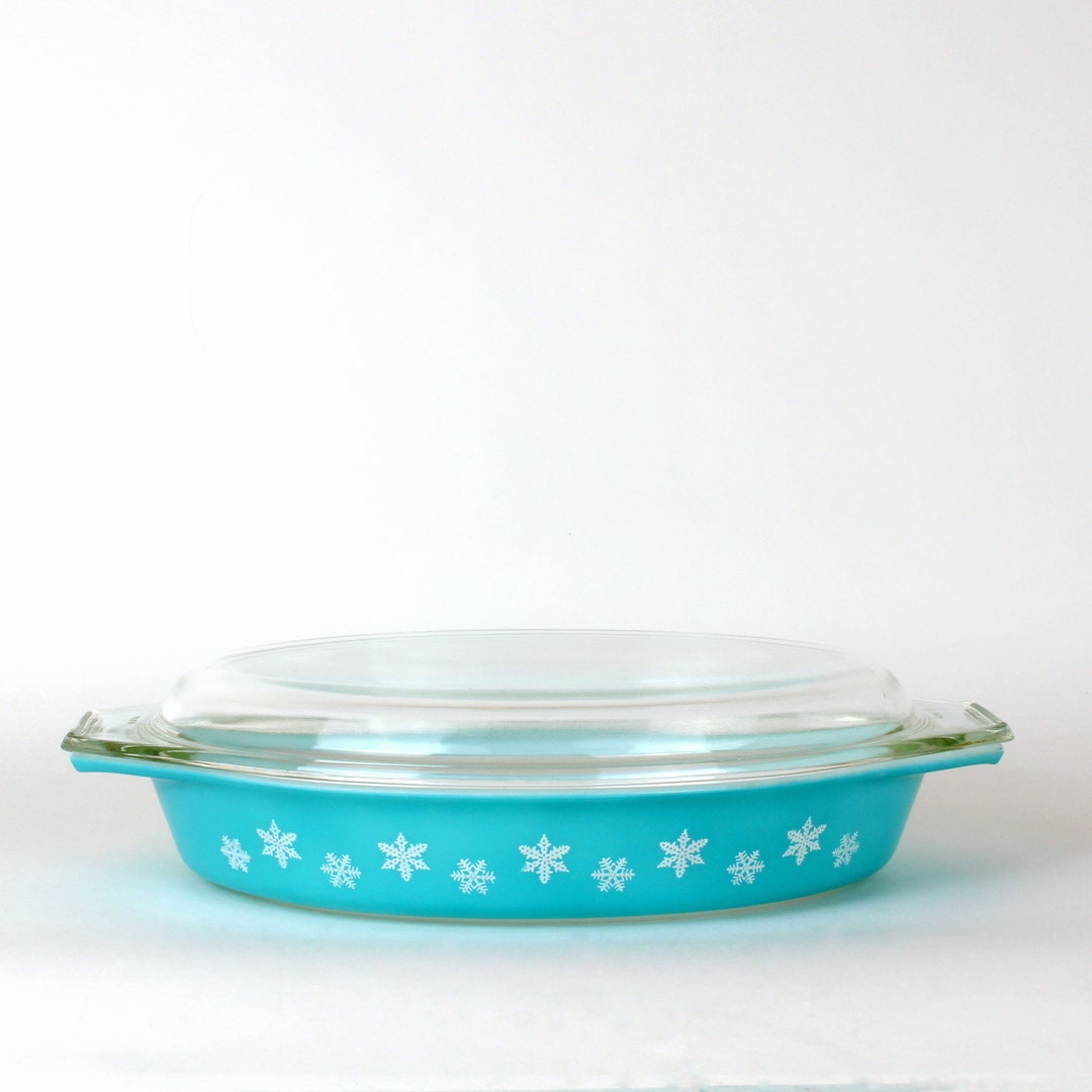 Pyrex "snowflake" Turquoise Casserole Dish - Etsy