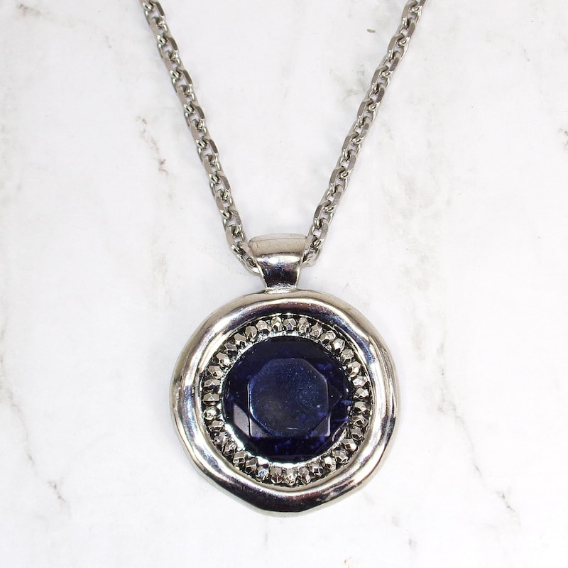 Round Pendant - Etsy