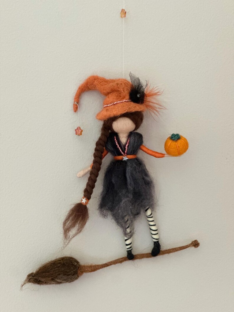 Felt Needled Halloween Witch on Broomstick- Handmade Wall Decor - Etsy
