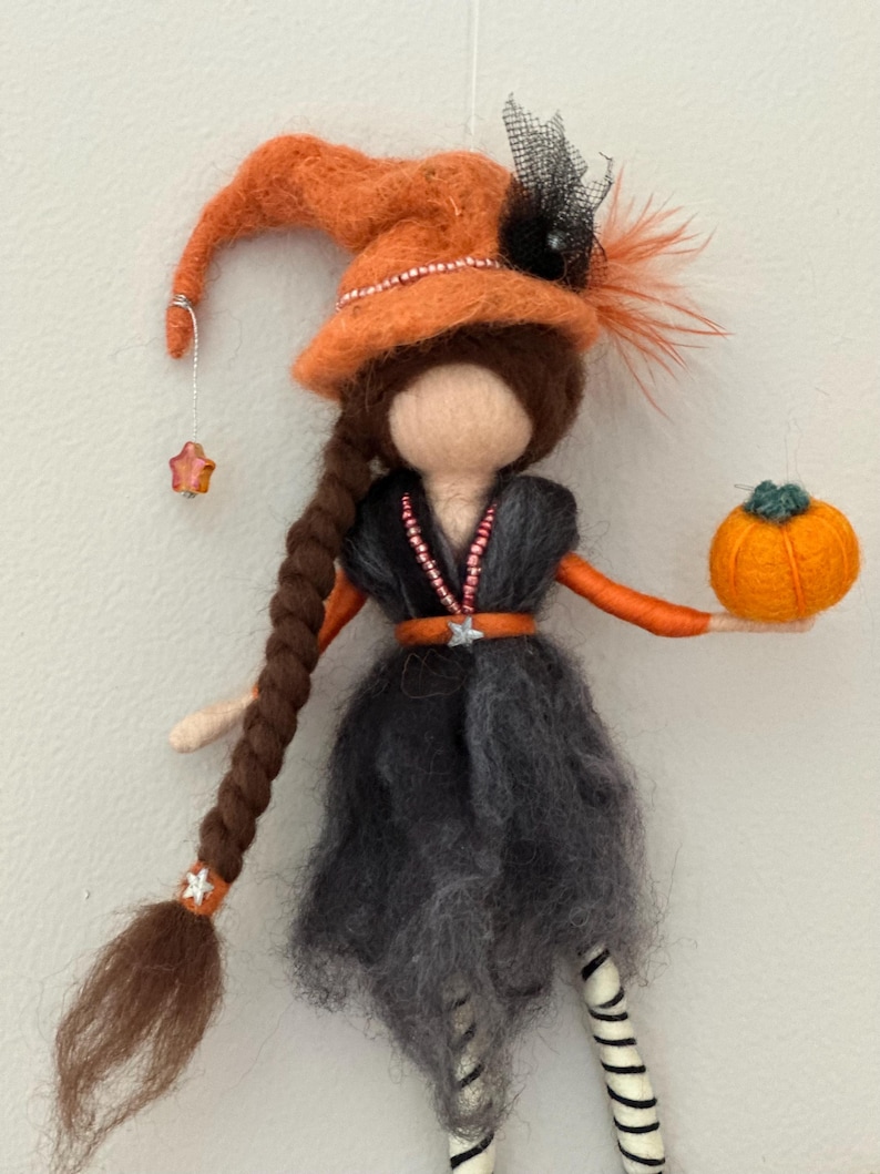 Felt Needled Halloween Witch on Broomstick- Handmade Wall Decor - Etsy
