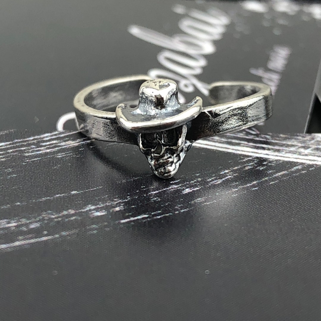 Toe Ring Sterling Silver Skull Hat Toe Ring - Etsy
