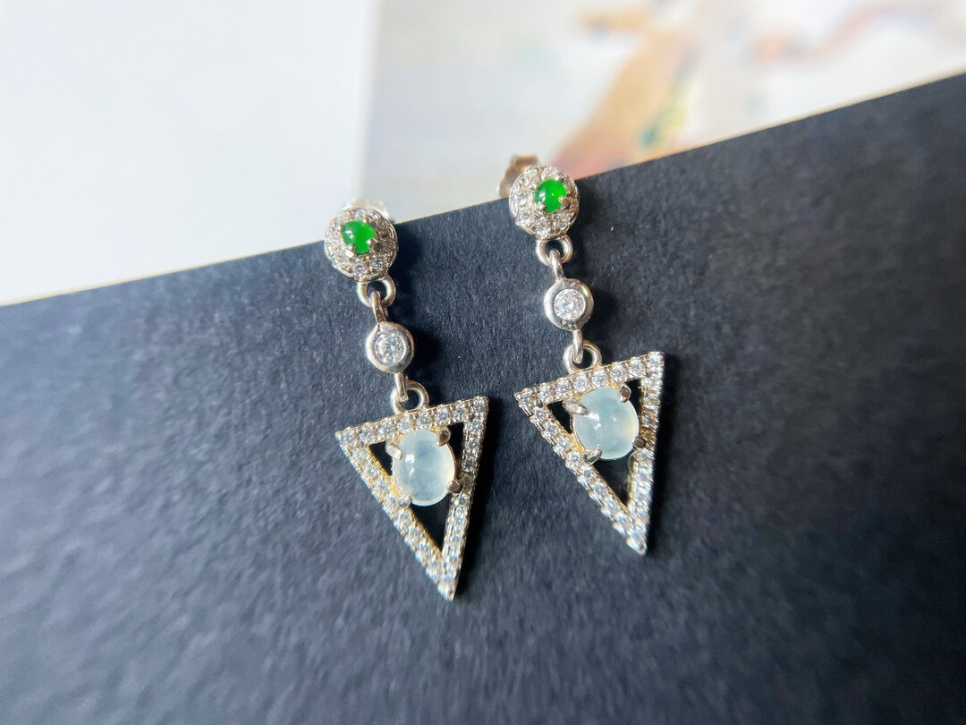 Natural Myanmar Imperial Green Icy Jade Cabochons Triangle Shape Drop ...