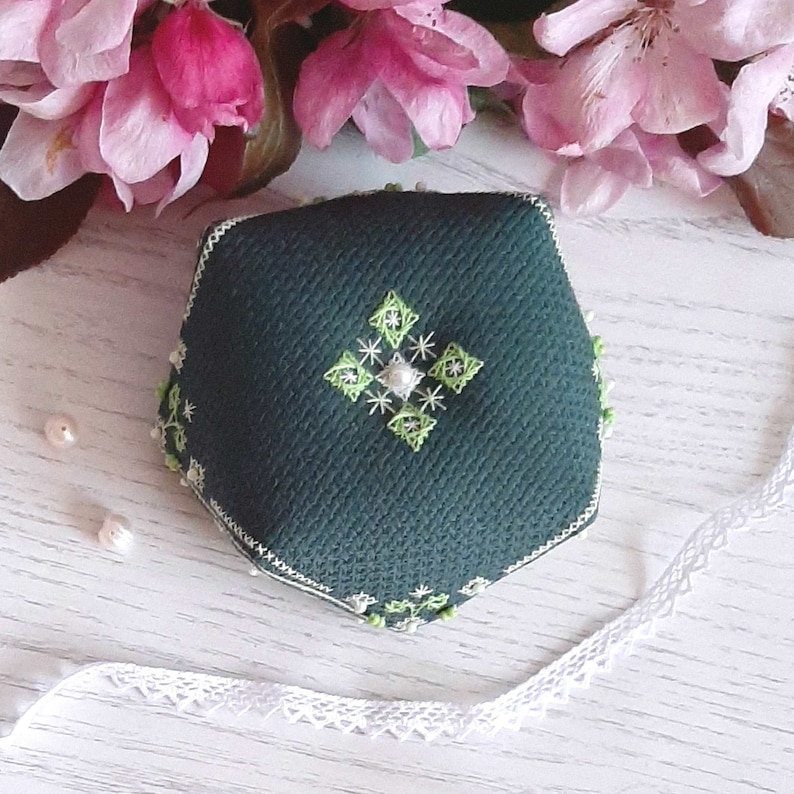 Handmade pincushion Biscornu PDF pattern Pincushion pattern | Etsy