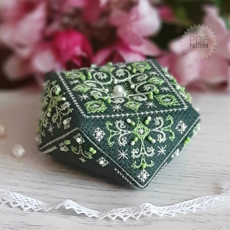 Handmade pincushion Biscornu PDF pattern Pincushion pattern | Etsy