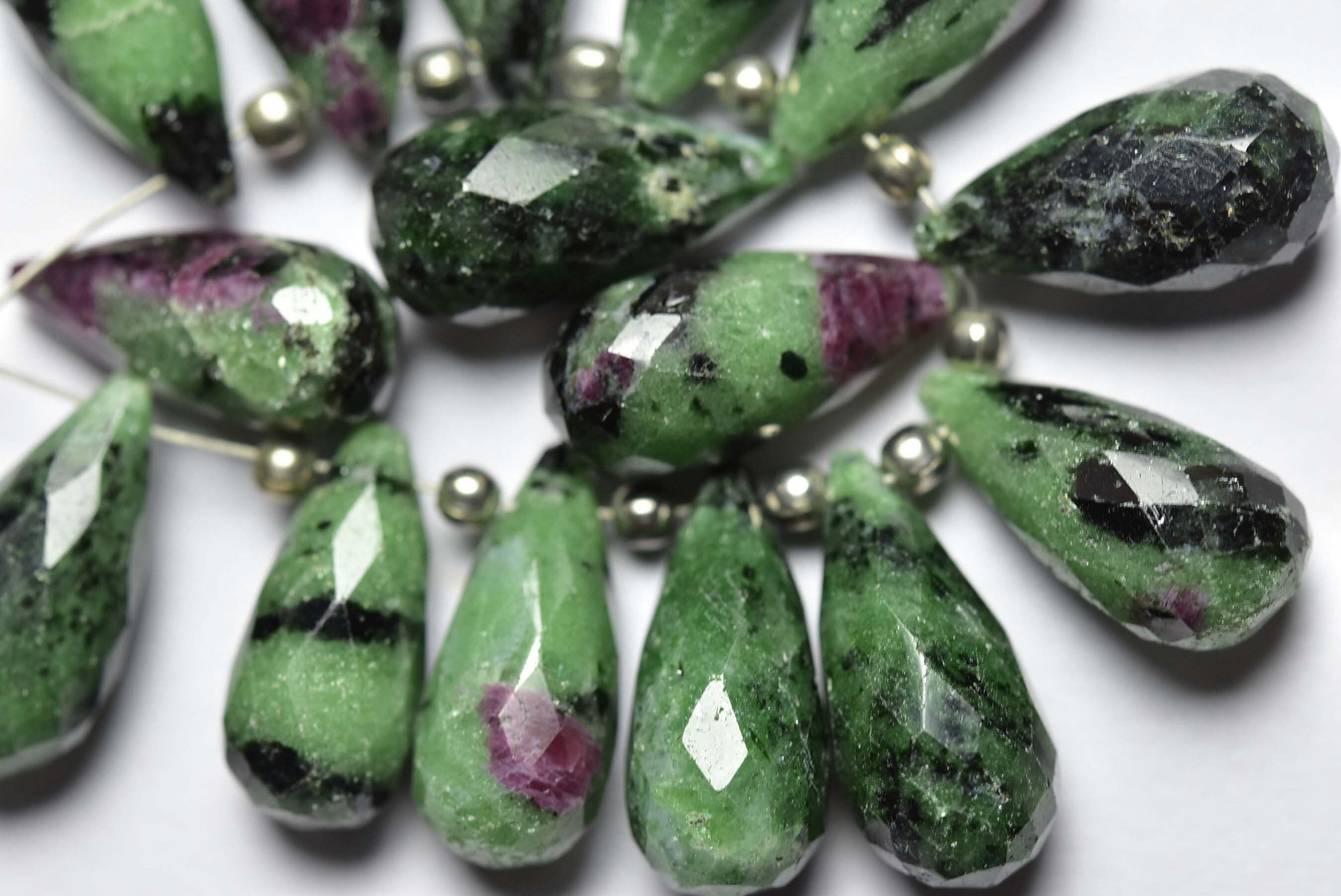 6 Pcs Beautiful Natural Faceted Ruby Zoisite Side Drilled - Etsy