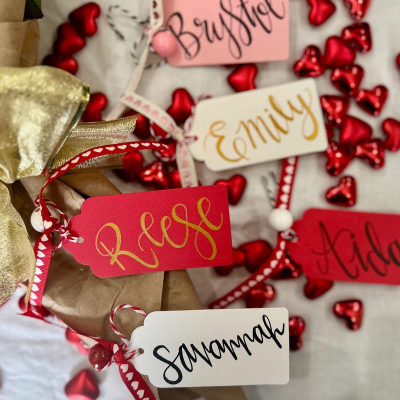 Personalized Gift Tags - 60+ Gift Ideas for 2025
