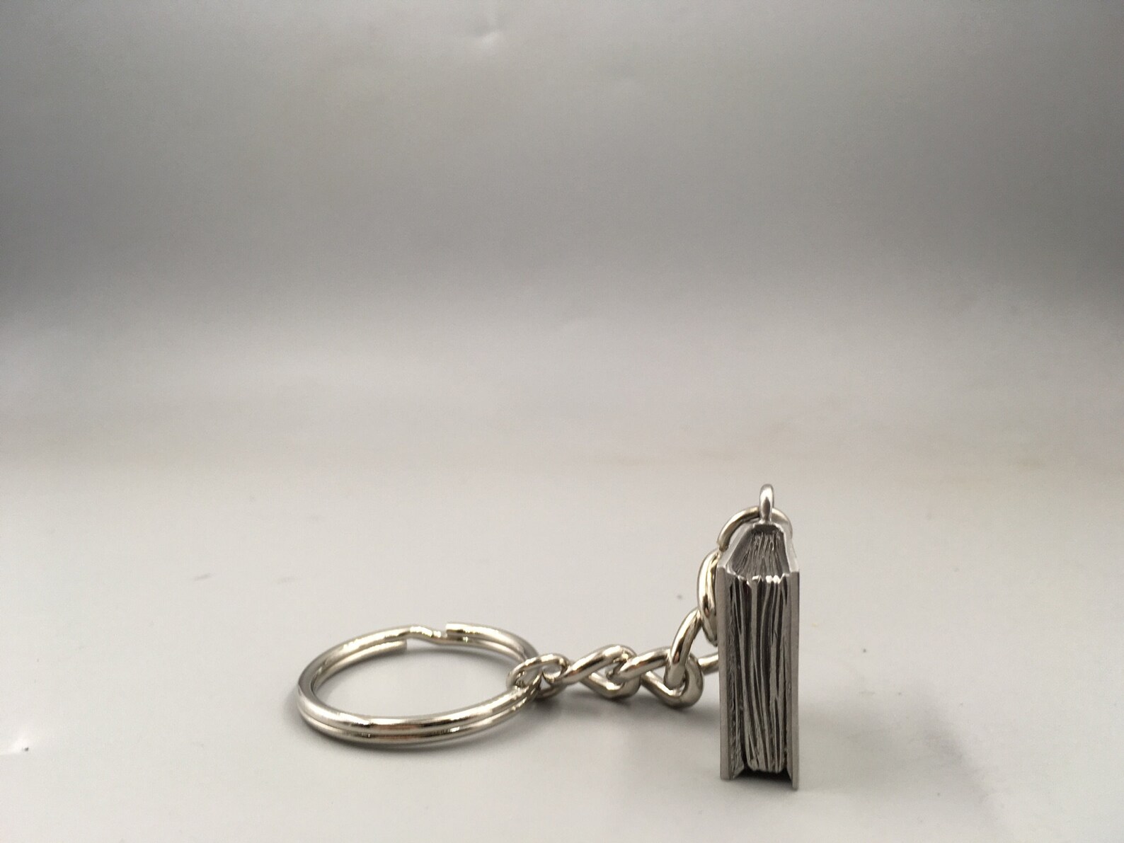 William Shakespeare Book Keychain - Etsy