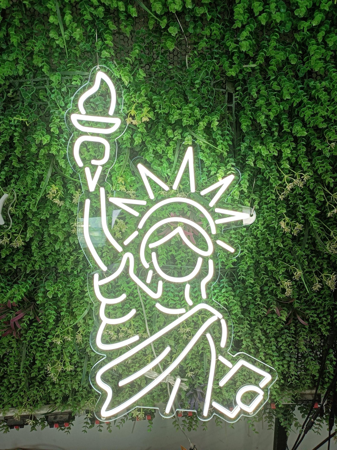 Statue of Liberty - LED Neon Sign, Wall Decor, Wall Sign, Neon Lights ...