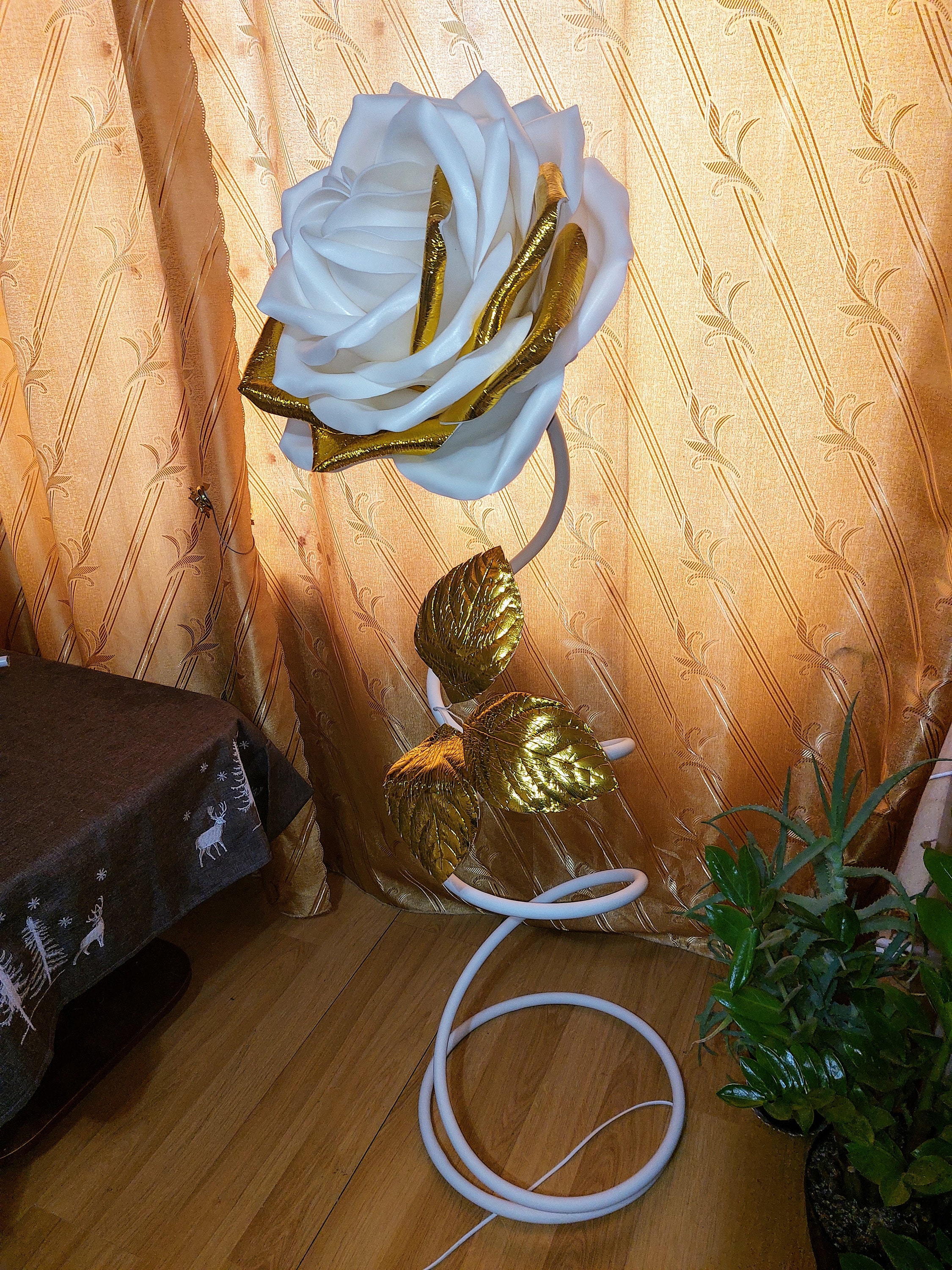 Giant Flower Lamp Rose Flower Flower Night Lamp Large Flowers-isolon ...