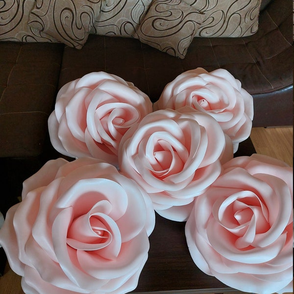 Isolon Flowers - Etsy