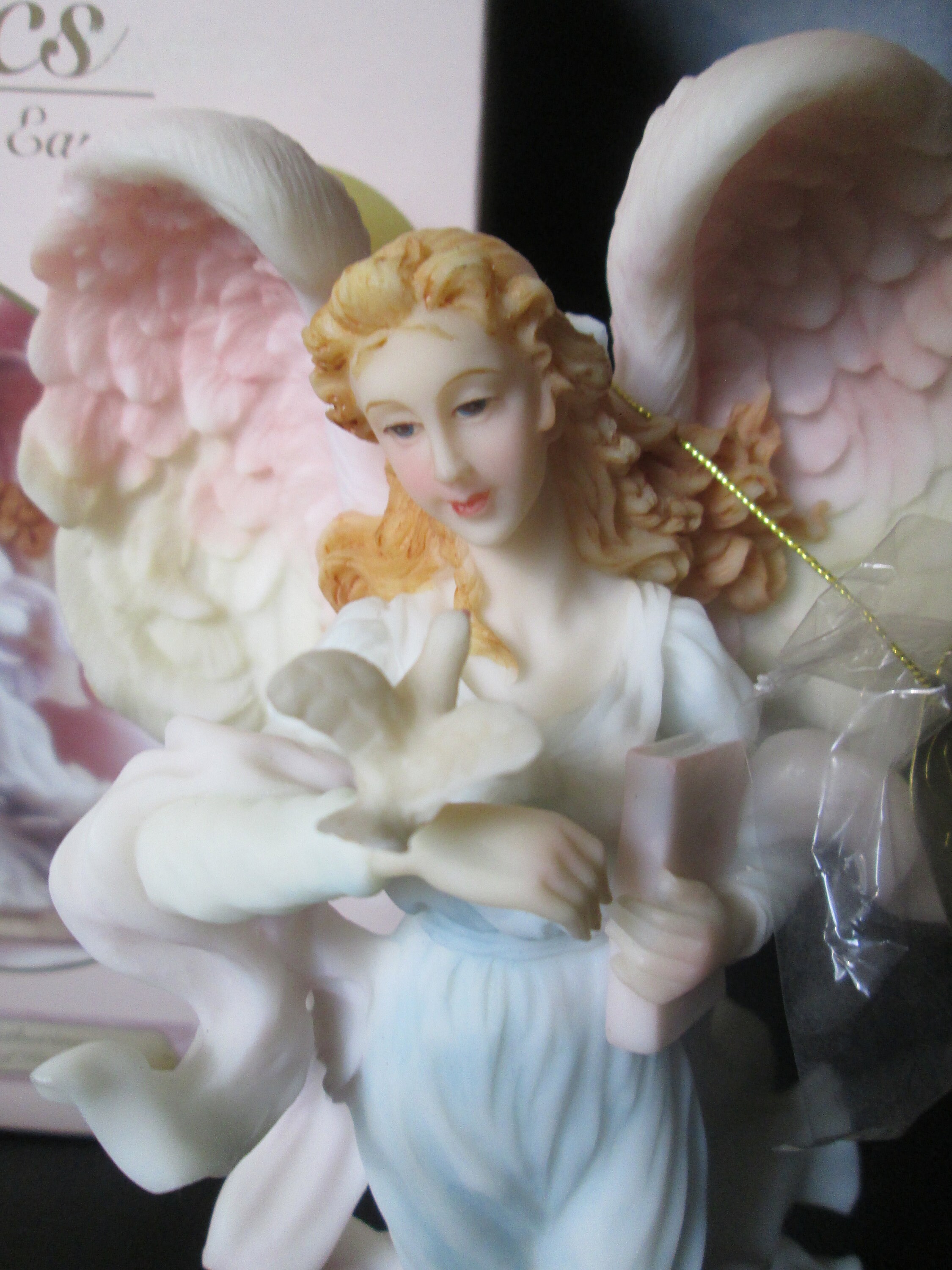 Serafin Angel Figurines