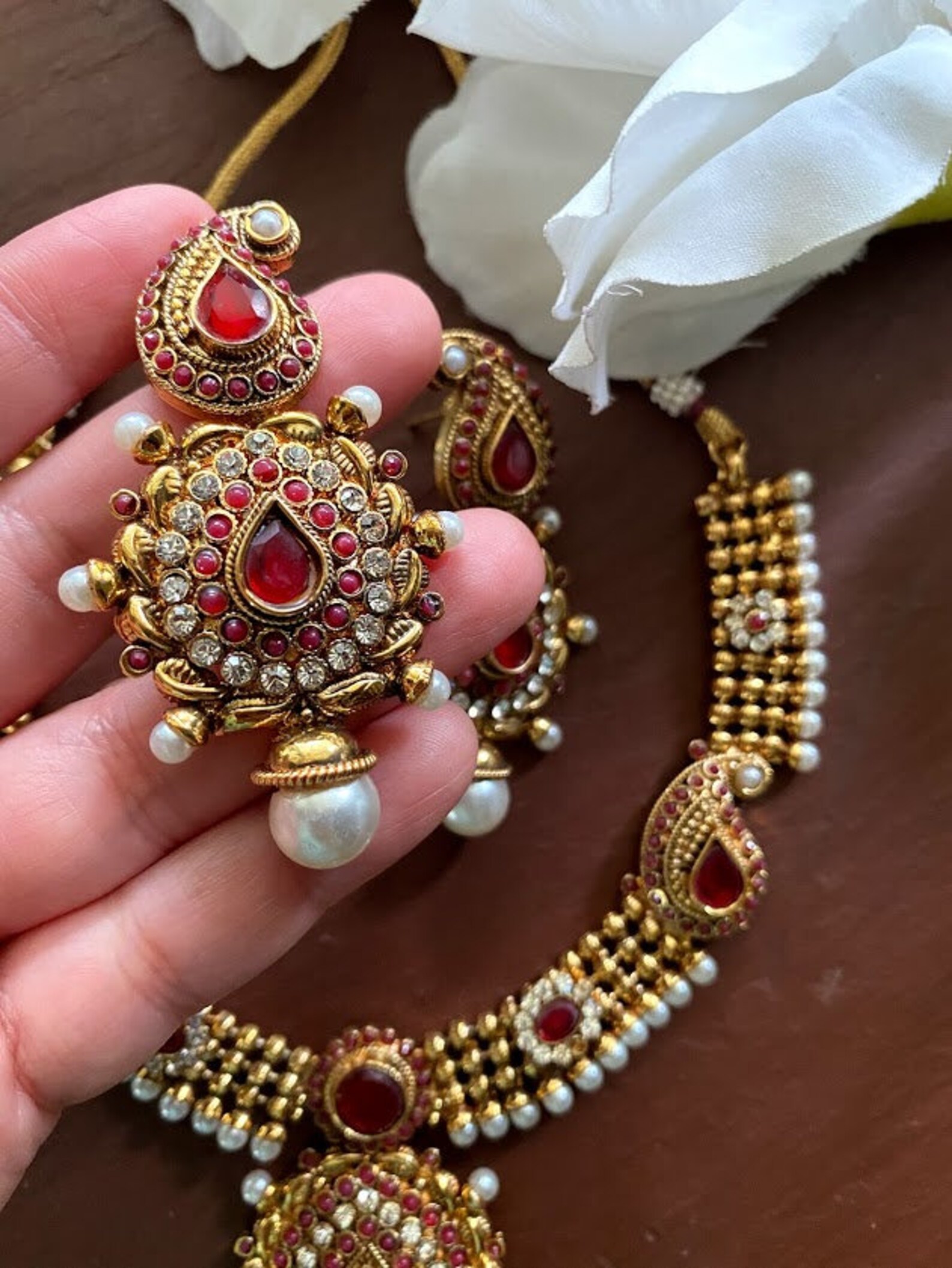 Ruby Red Necklace / Antique Gold Necklace/ Indian Choker/south | Etsy