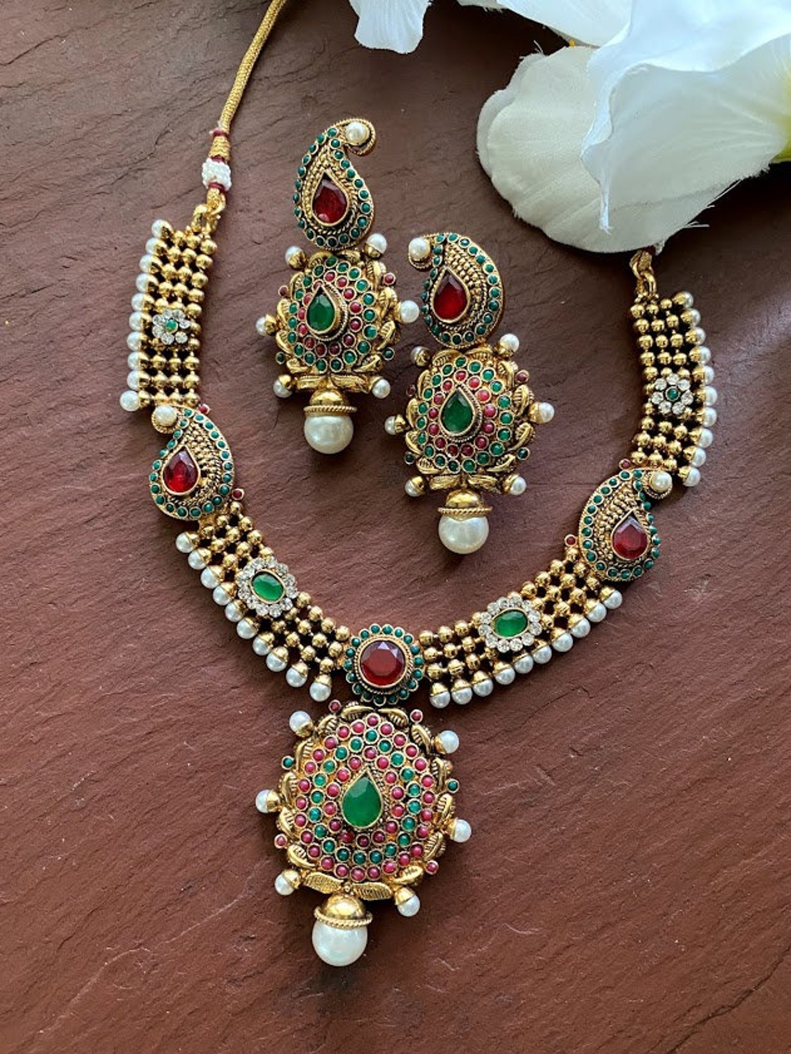 Ruby Red Necklace / Antique Gold Necklace/ Indian Choker/south | Etsy