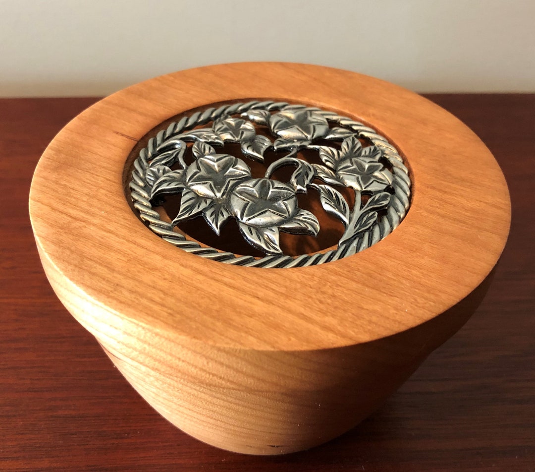 Wooden Bowl: Cherry Potpourri Bowl Shaped Like a Clay Flower Pot With ...