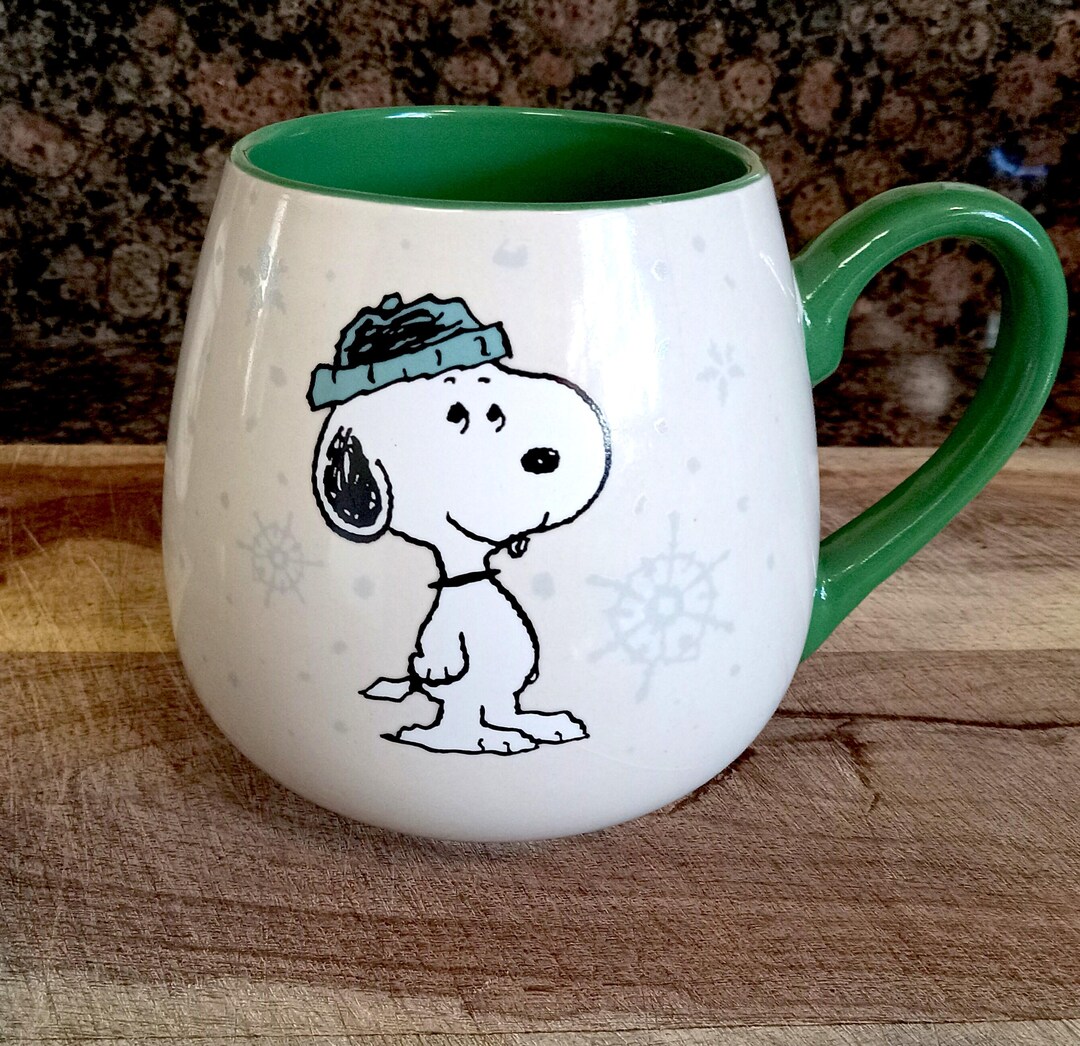 2021 Gibson Peanuts Snoopy Christmas Winter Snowflakes Coffee Mug White ...