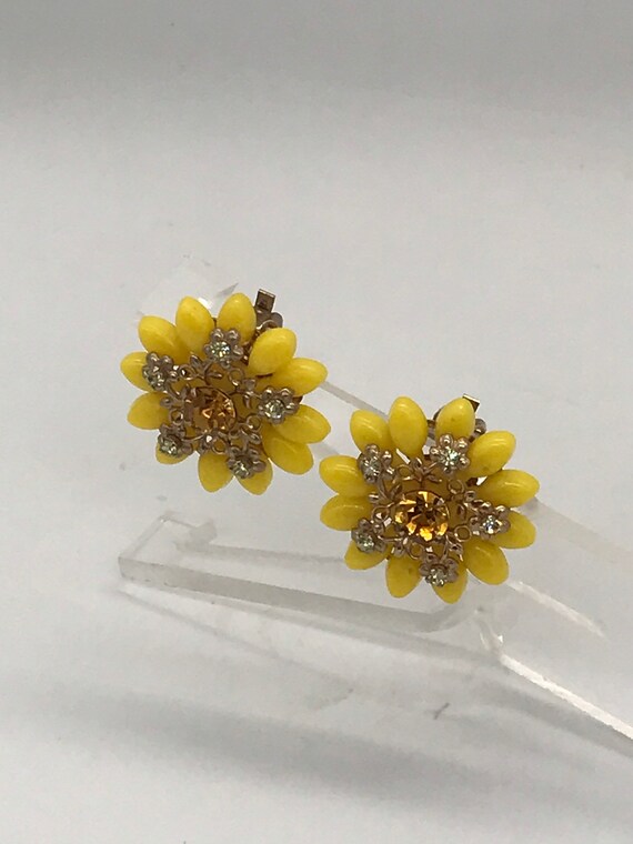 DAISY Clip on Earrings Vintage Etsy