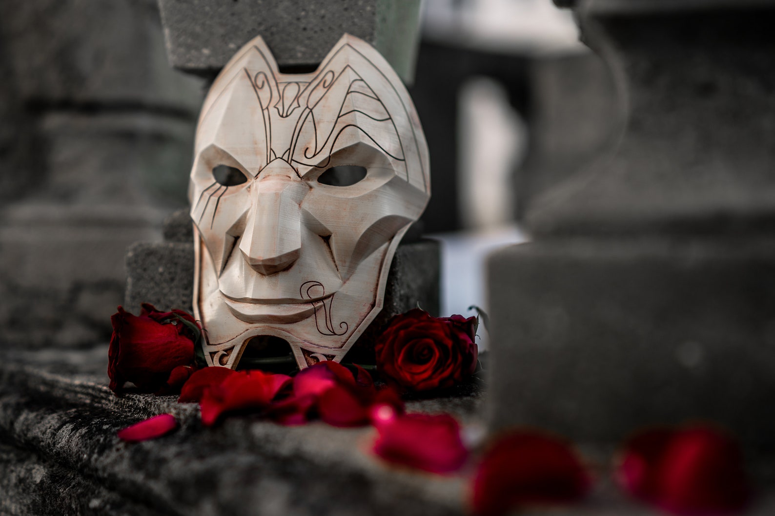 Jhin the Virtuoso's Mask Mask Replica From League of - Etsy