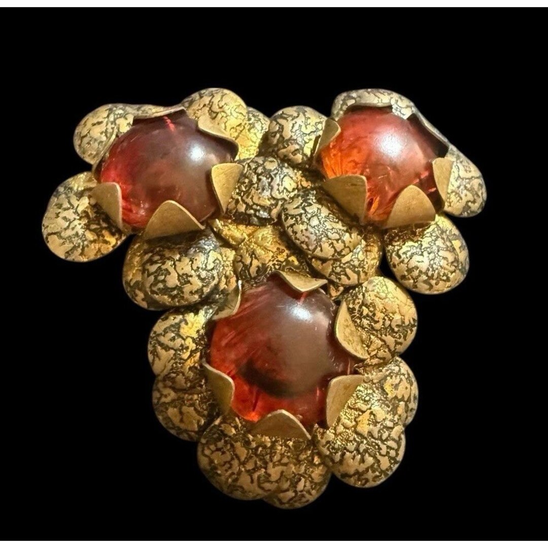 Vintage Red Lucite Cabochons Floral Brooch Textured Gold Tone Pin 2 1/8 ...