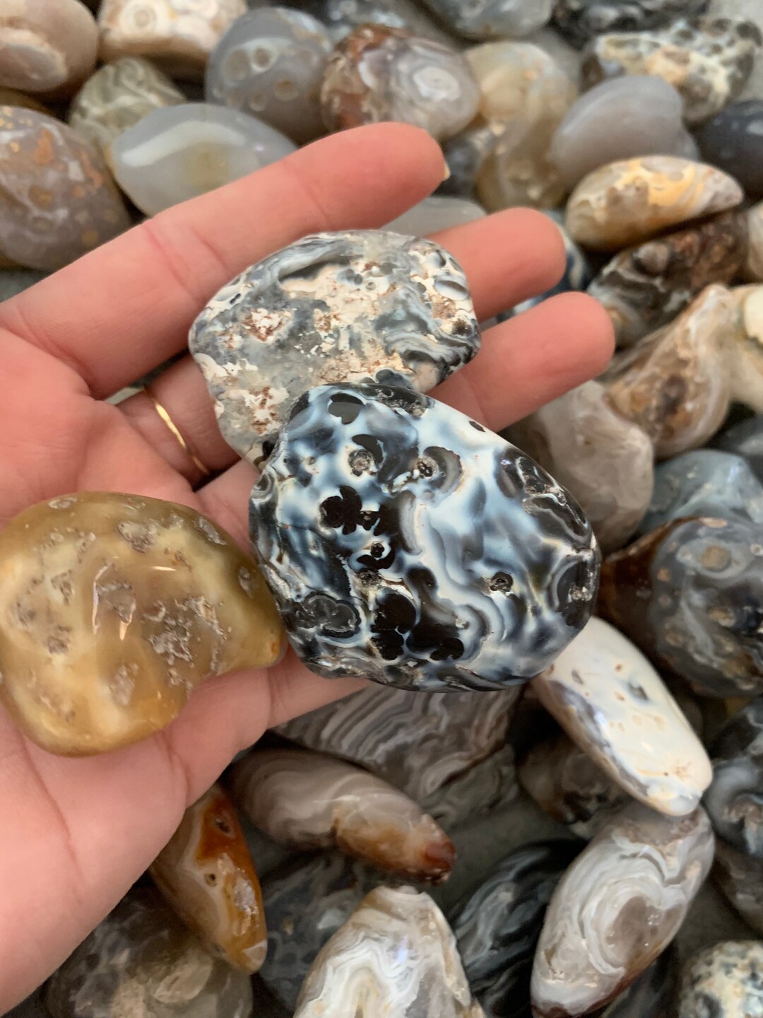 Reiki Infused Tumbled Oco Agate Geode - Etsy UK