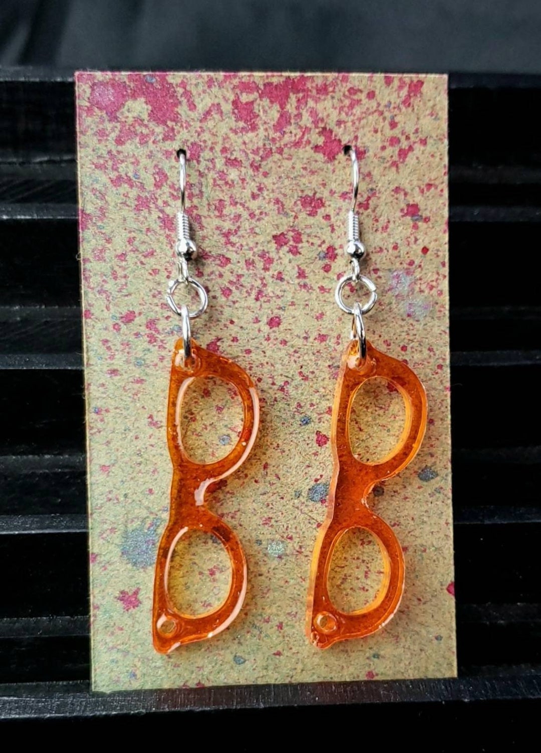 Glasses shaped dangle earring sets - Etsy.de