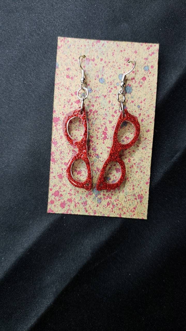 Glasses shaped dangle earring sets - Etsy.de