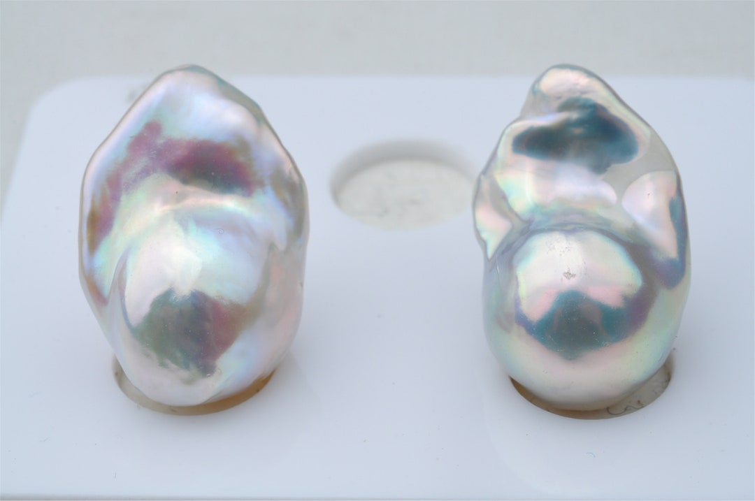 Mirror Luster!11.5-13mm Large Fireball Pearl Pair With Metallic White ...