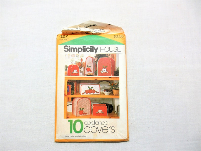 Country Farm House Kitchen Decor Patterns. Uncut Simplicity House #127 ...