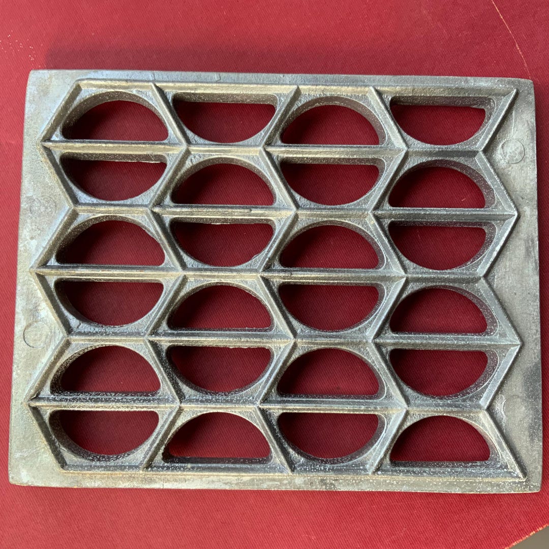Vintage Metal Dumplings Mold Molding Pelmeni Dumplings Ravioli Maker ...