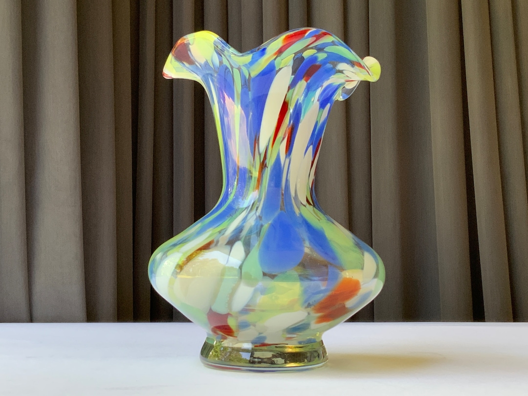 Fluted Ruffled Multi-color Glass Vase Vintage, 6.7in Tall, Color Glass ...