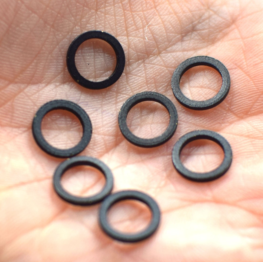 Black Color Round Ring Charms - Round Circle - 1 X 8 Mm - Charms ...