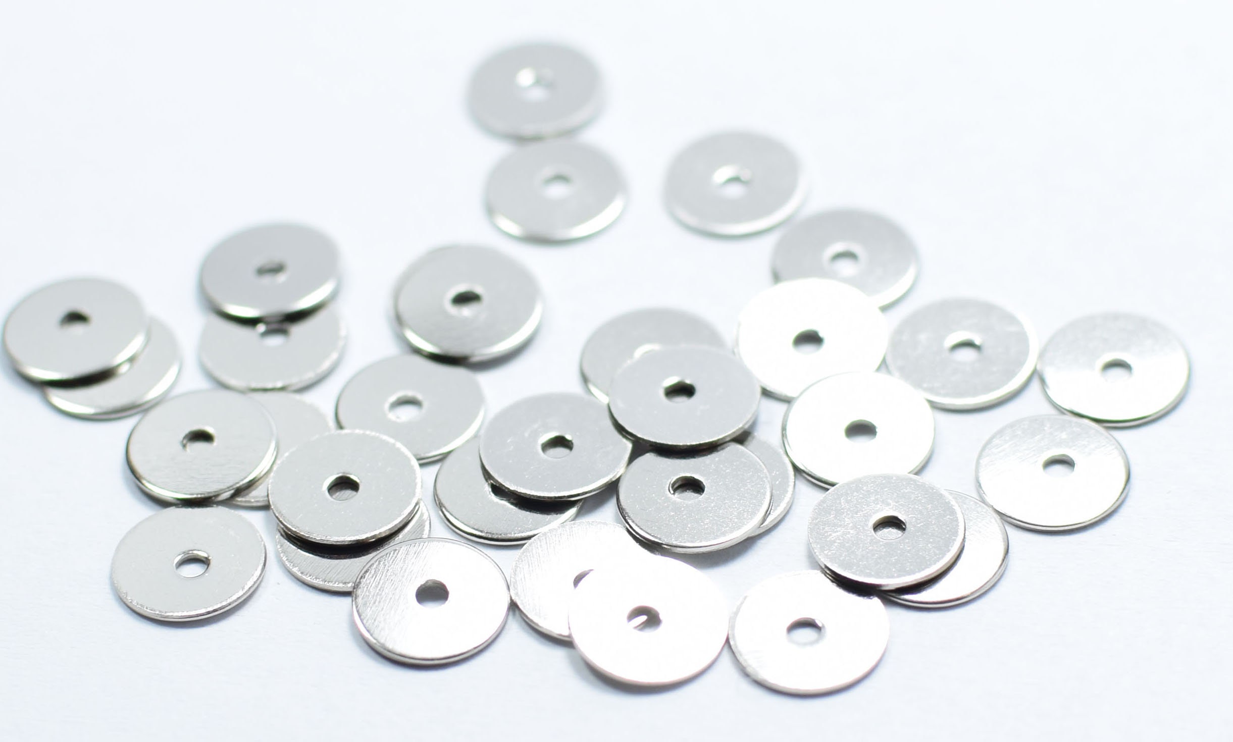 Silver Tone Round Middle Hole Disc Round Disc 0.5 X 7 Mm - Etsy Denmark