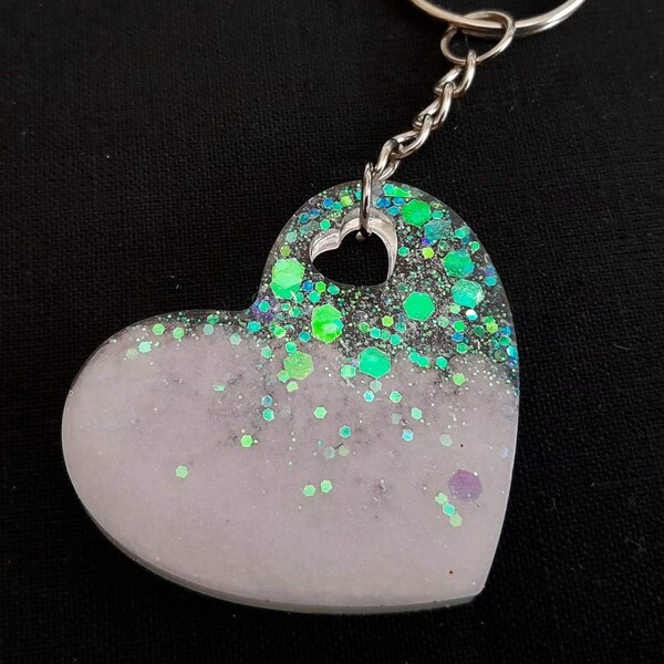 Personalised Resin Heart Keyring - Etsy UK