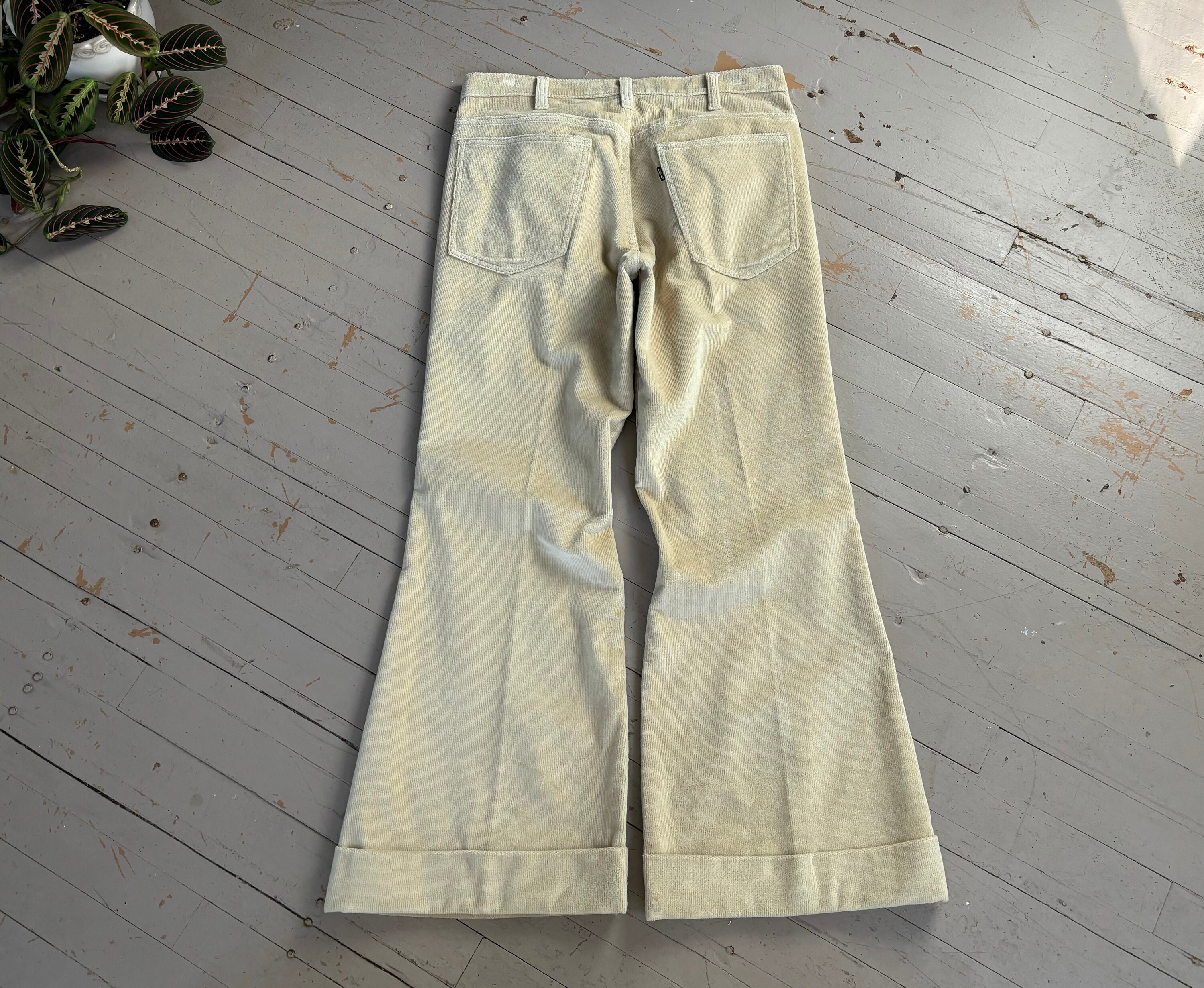 M/L 70s Levi's Big E Bell Bottoms | Vintage Mens or Womens M/L 70s Levi's Big E Bell Bottoms | Vintage Mens or Womens