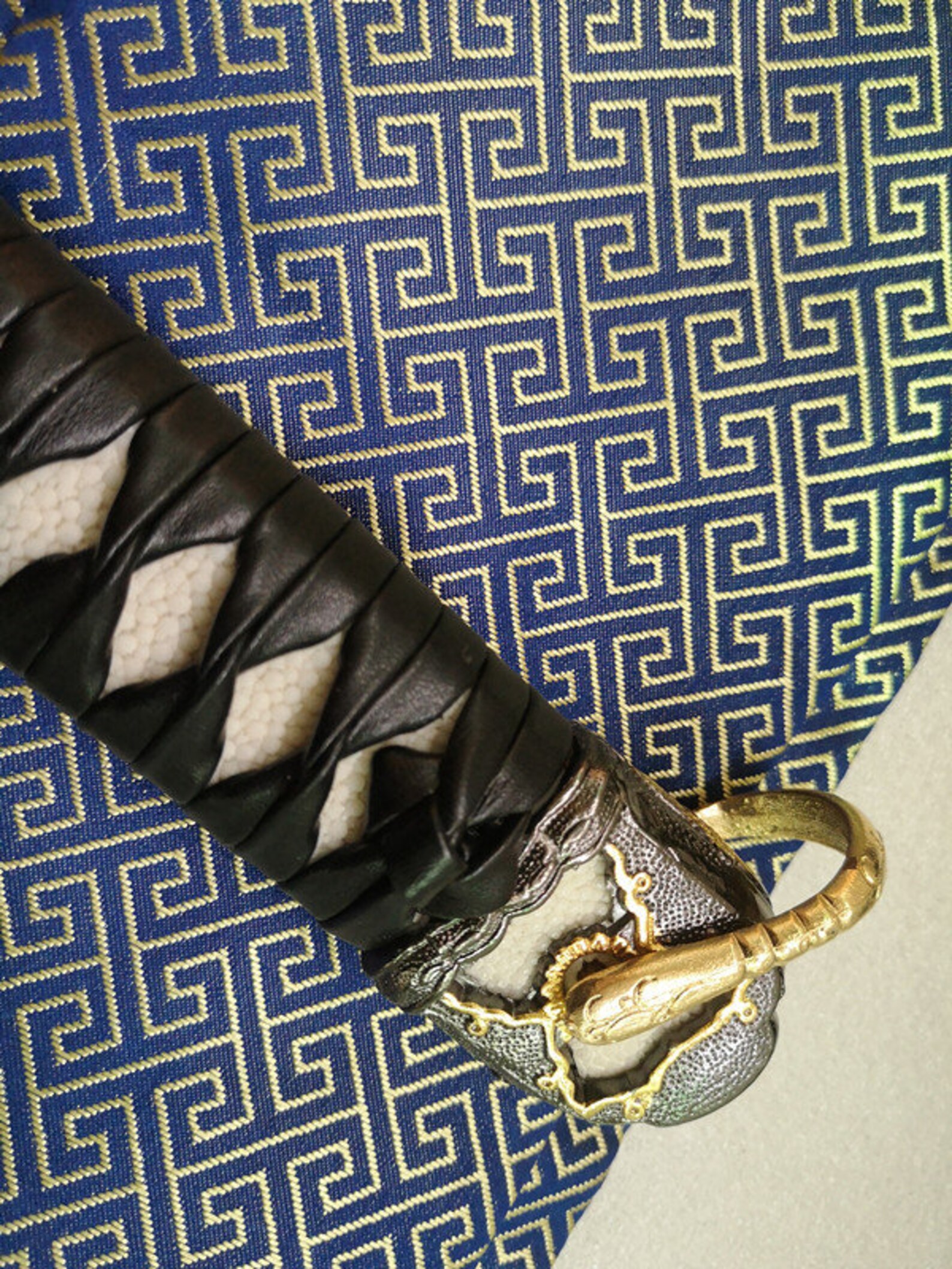 26cm Length Synthetic Silk Ito White Rayskin Tsuka for Japanese Samurai ...