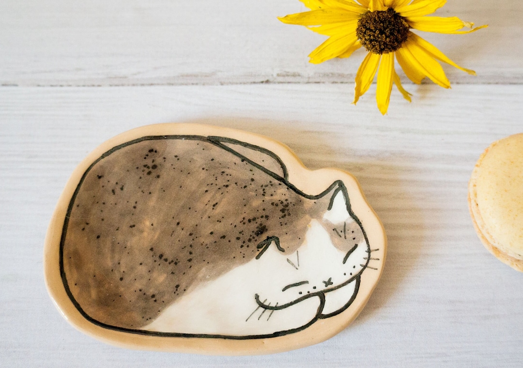 Flat Cat Plate Small Hand Modelled and Hand Painted With Author Design ...