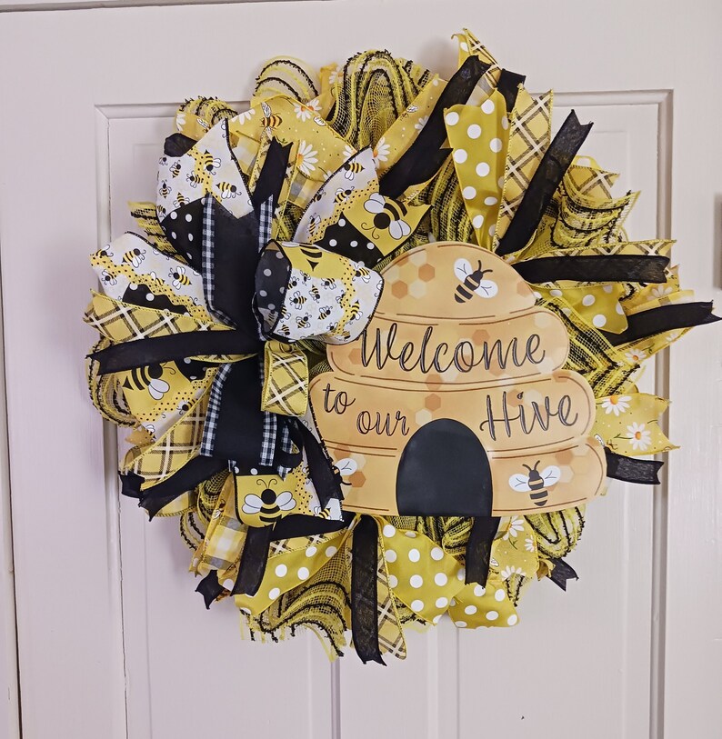 Welcome to Our Hive Wreath, Bee Hive Wreath, Bee Door Hanger, - Etsy