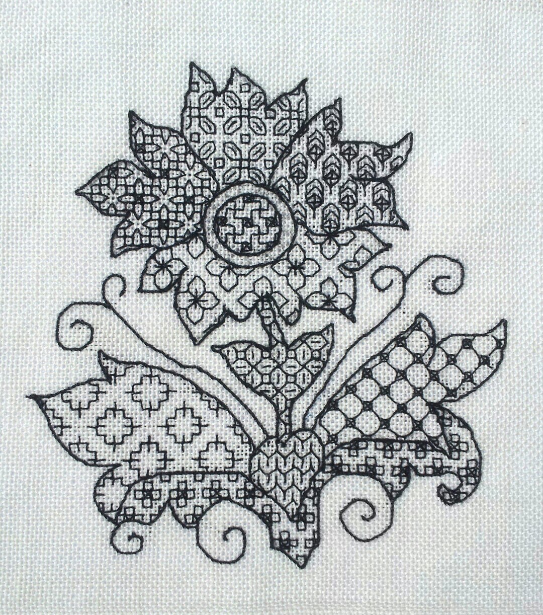 Blackwork Flower Pattern, Vintage Embroidery Design (PDF Pattern) - Etsy