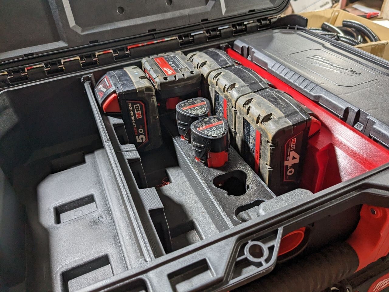 Milwaukee PACKOUT Integrated Battery Storage M12, M18, Divider Internal ...