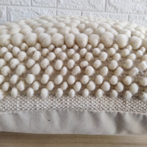 Ivory off White Chunky Loops Wool Cotton Hand Loom Woven 16x16, 18x18 ...