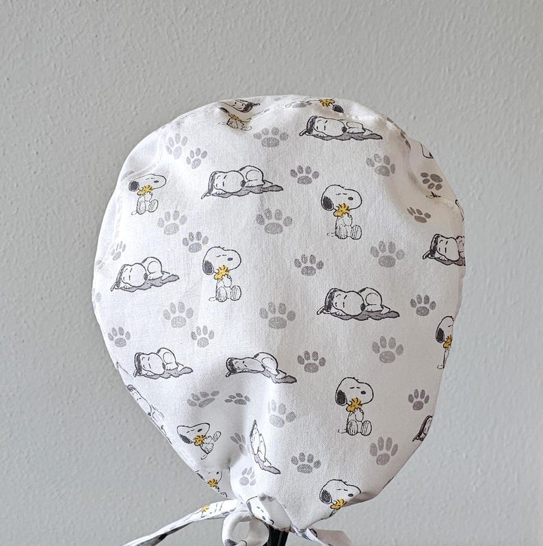 Sleeping Snoopy Surgical Scrub Cap and Badge Reel - Etsy