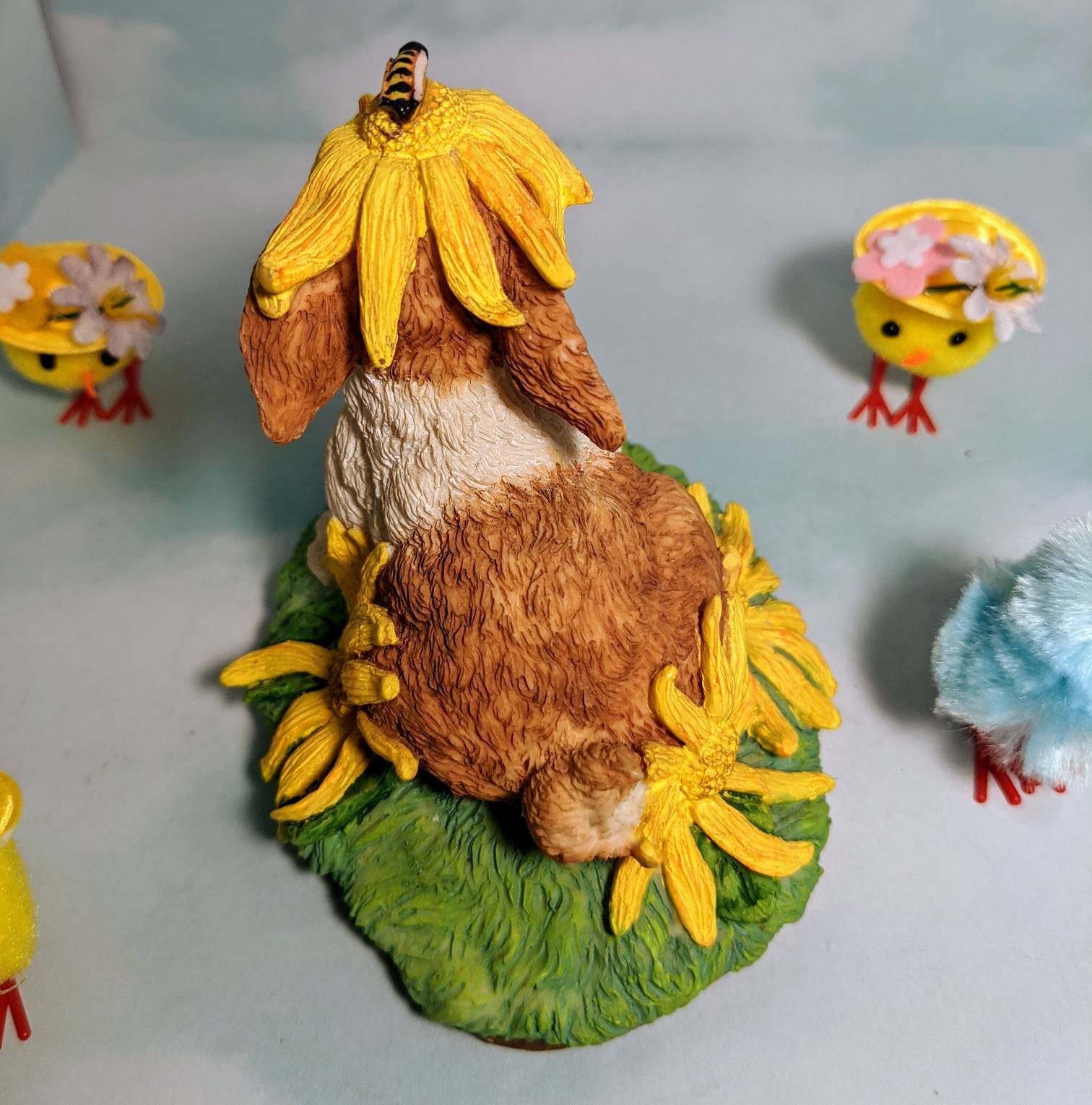 Vintage Bunny Rabbit Resin Figurine Flowers Bee AS IS - Etsy